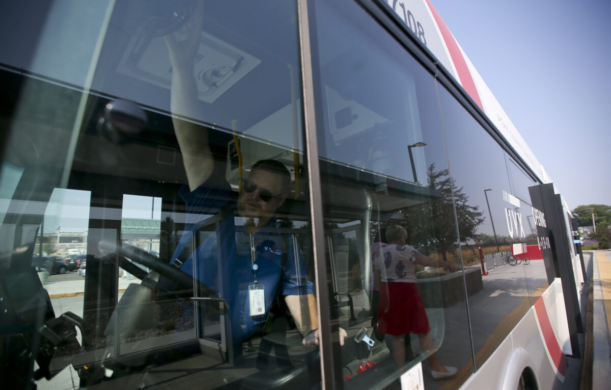 Utah Valley Express drivers finishing training, ask motorists to watch ...